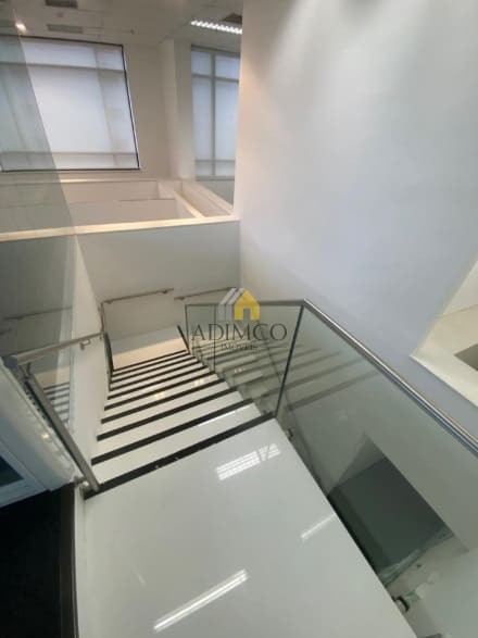 ALUGA-SE SALA COMERCIAL EM MOEMA – ZONA SUL – Adimco Imóveis